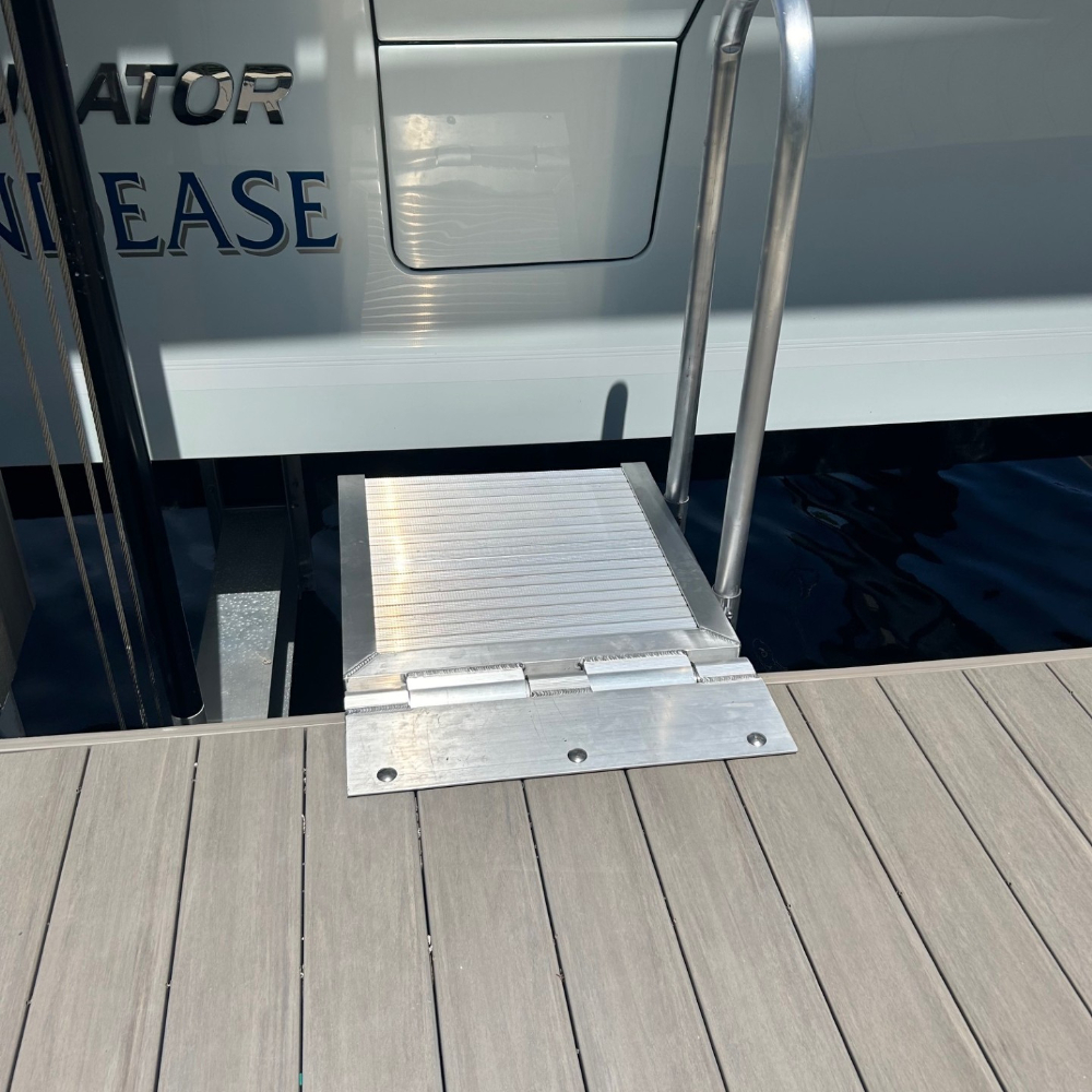 Fixed Aluminum Boarding Platform – 2’ L x 2’ Out – Dock Builders Supply